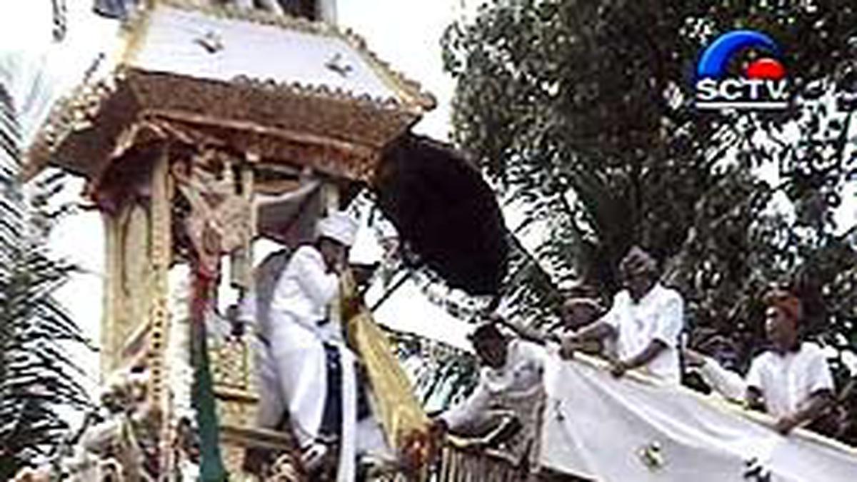 Pelebon Istri Raja Ubud - News Liputan6.com