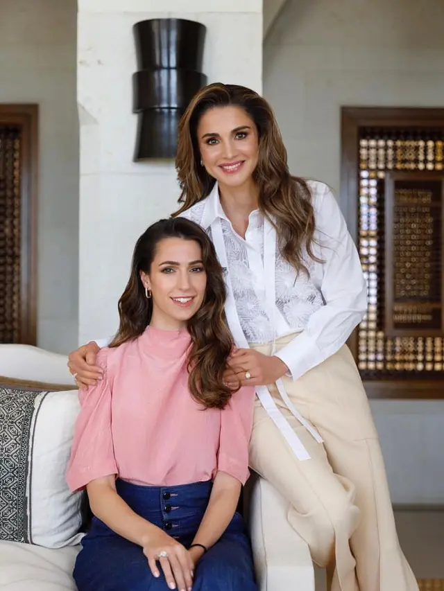 3 Potret Kedekatan Ratu Rania dari Yordania dengan Calon Menantunya ...