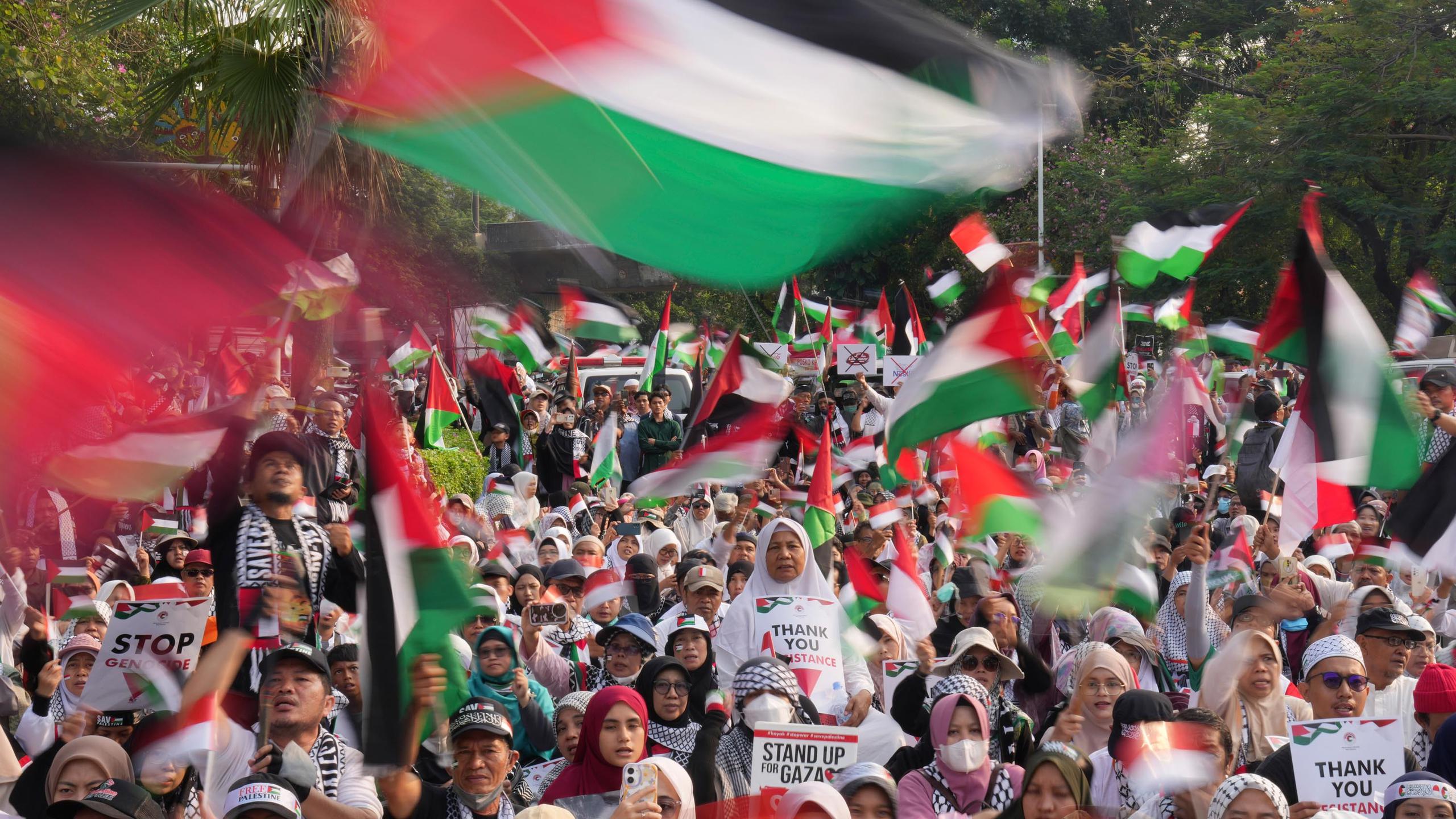 Doa untuk Palestina Arab, Latin dan Artinya, Memohon Pertolongan Serta ...