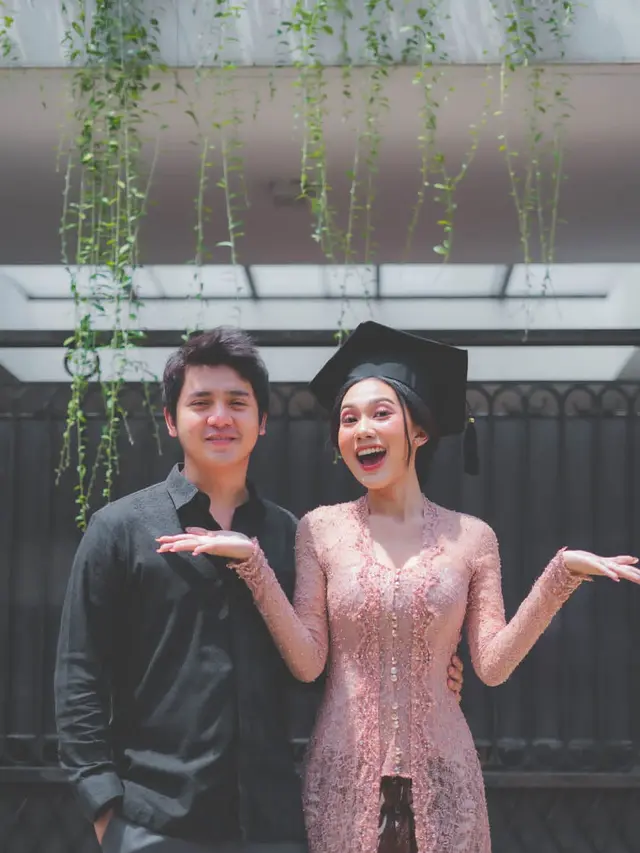 Raissa Ramadhani Wisuda dengan Penuh Haru Tanpa Kehadiran Ibunda ...