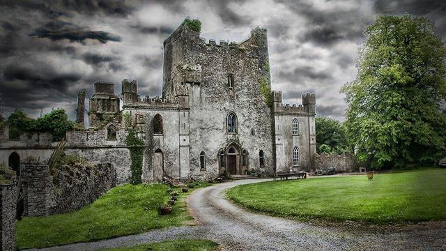 Cocok Untuk Uji Nyali, Ini Penampakan 6 Bangunan Paling Seram di Dunia ...