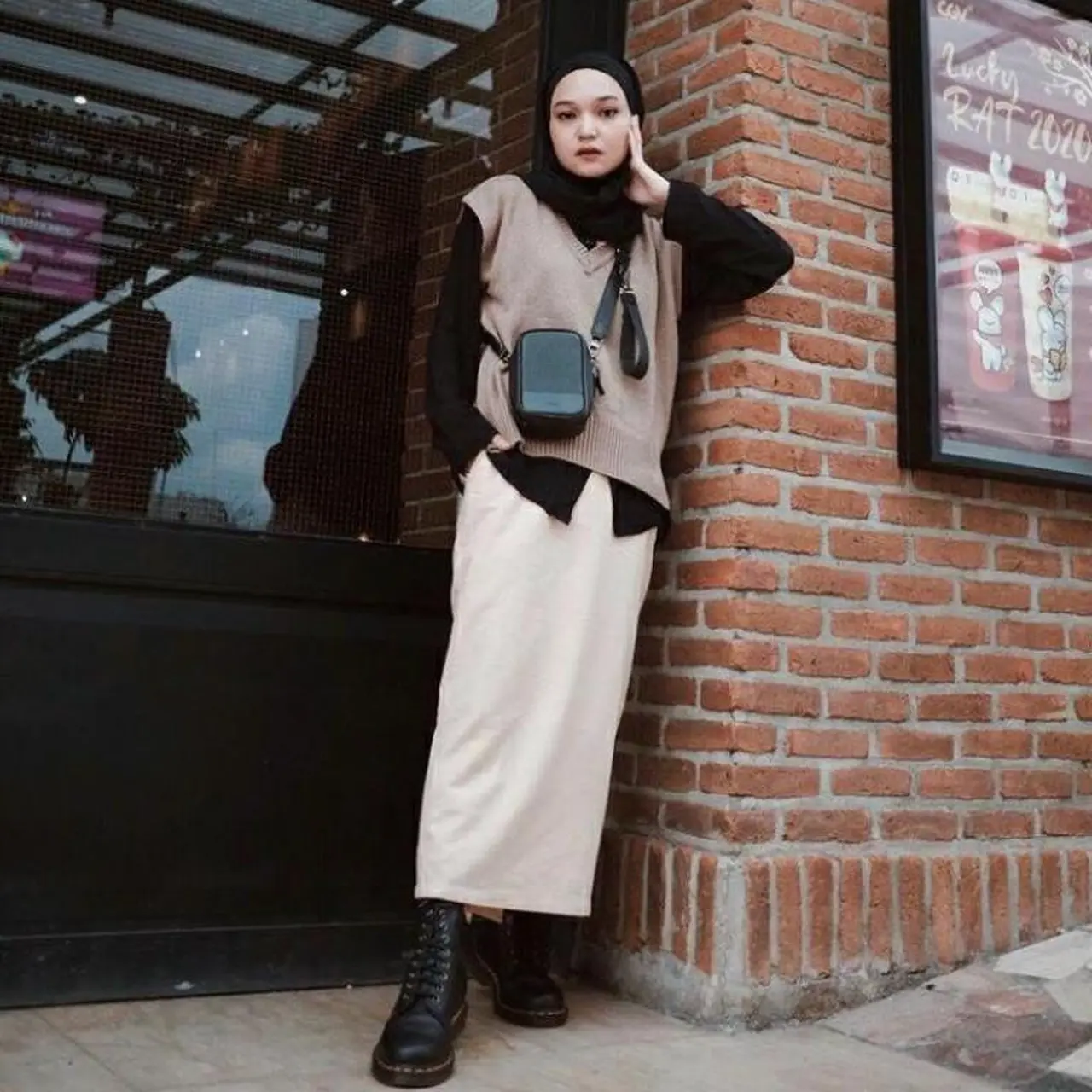6 Style Hijab ala Soraya Ulfa Faisal, Simpel dan Inspiratif - Lifestyle Liputan6.com