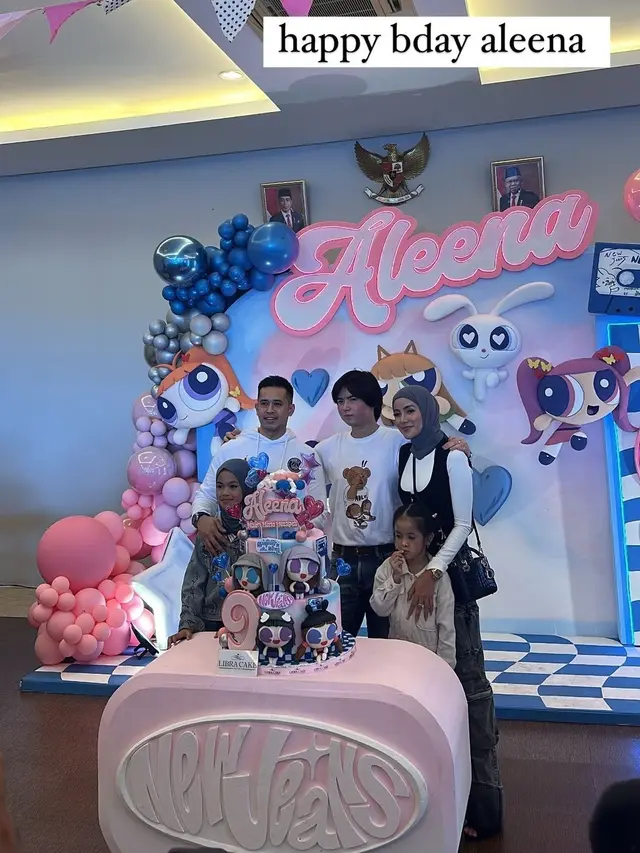 7 Potret Olla Ramlan di Pesta Ultah ke-9 Aleena, Kompak Pakai Hijab - Hot Liputan6.com