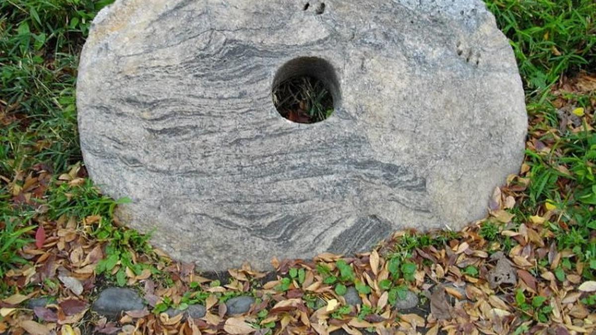 Unik, Negara Ini Gunakan Bongkahan Batu sebagai Mata Uang - Citizen6 ...