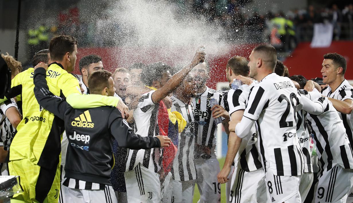 FOTO: Sukacita Pemain Juventus Juarai Coppa Italia