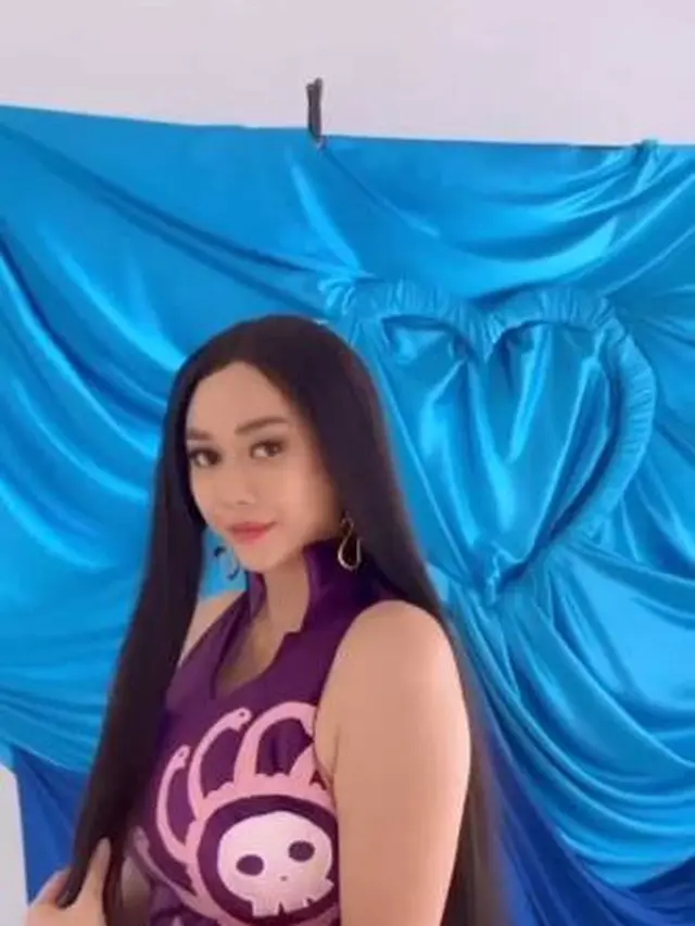 6 Potret Aura Kasih Cosplay Jadi Boa Hancock Di Anime One Piece Ini Mirip Banget Hot