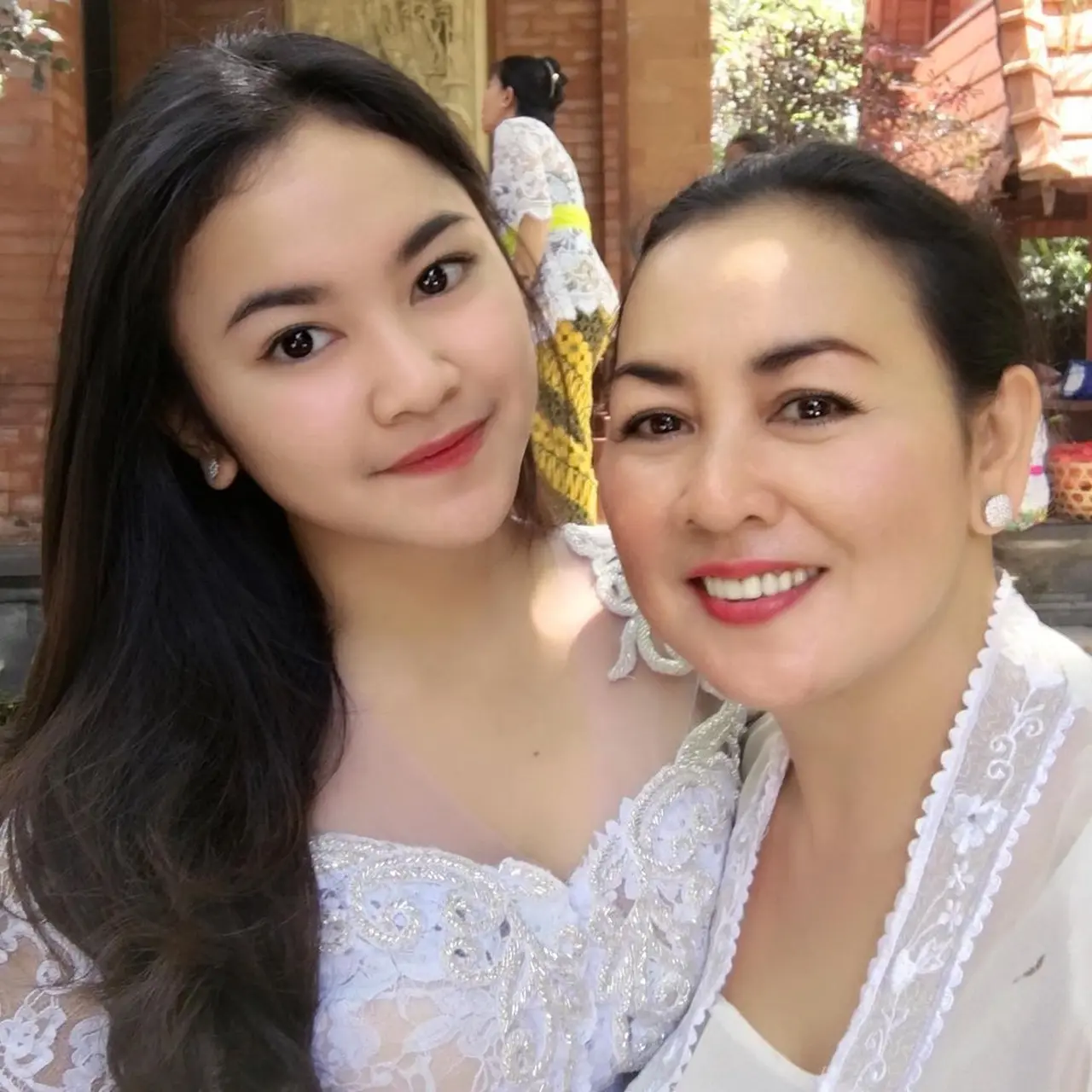 6 Potret Kenangan Mahalini Indonesian Idol dan Ibunda, Penuh Kehangatan ...