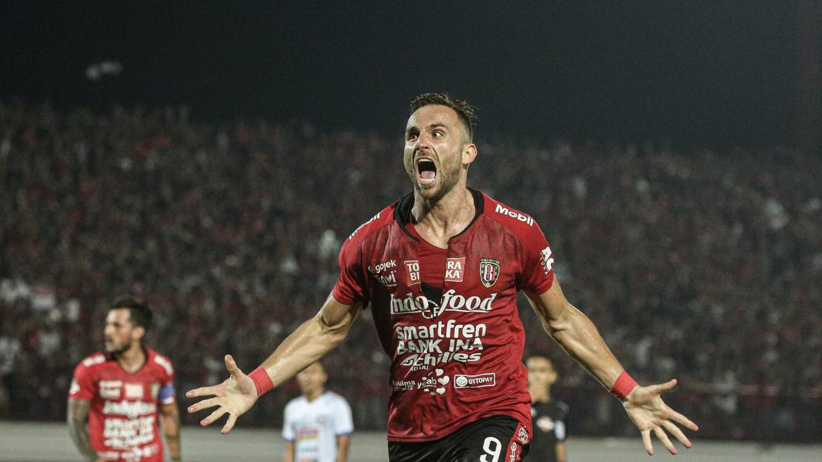 Profil Calon Pemain Favorit Indonesian Soccer Awards 2019: Ilija ...