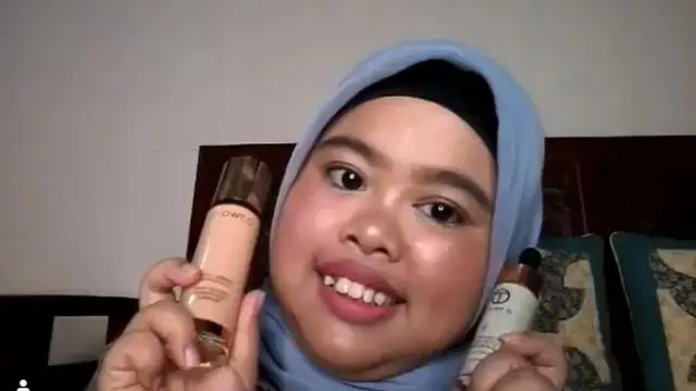 Makin Ngetop, Beauty Vlogger Rahmawati Kekeyi Putri Kini Tak Lagi Pakai ...