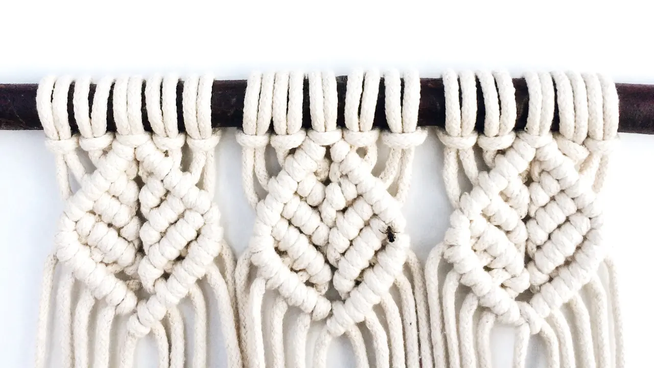 Teknik yang Digunakan pada Pembuatan Makrame adalah Teknik Simpul ...