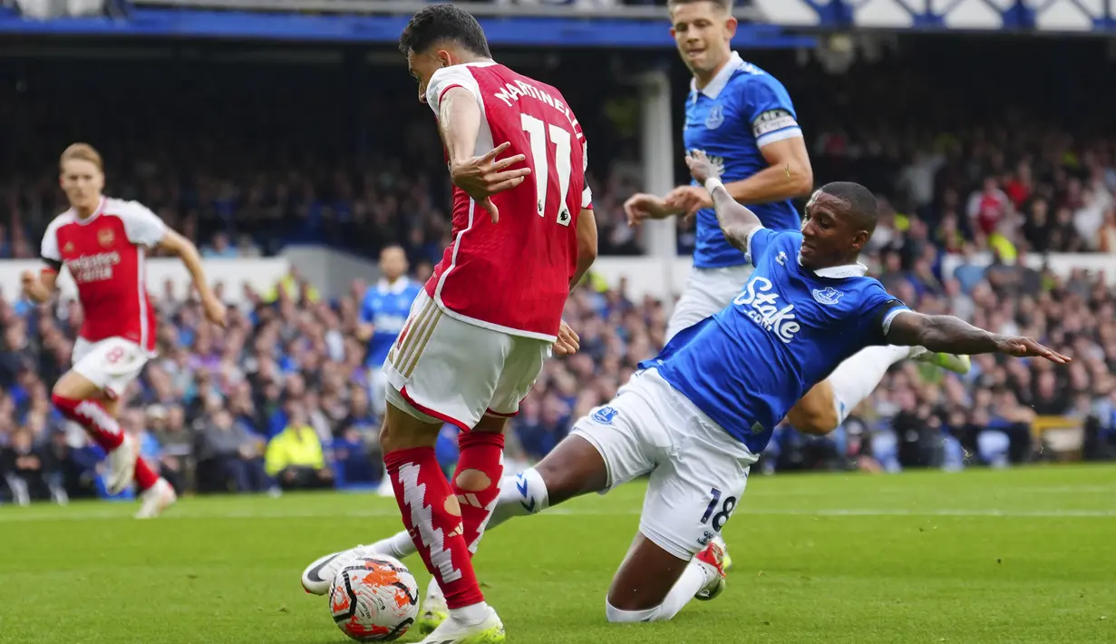 Gol Tunggal Leandro Trossard Pastikan Kemenangan Arsenal Vs Everton - Foto Liputan6.com