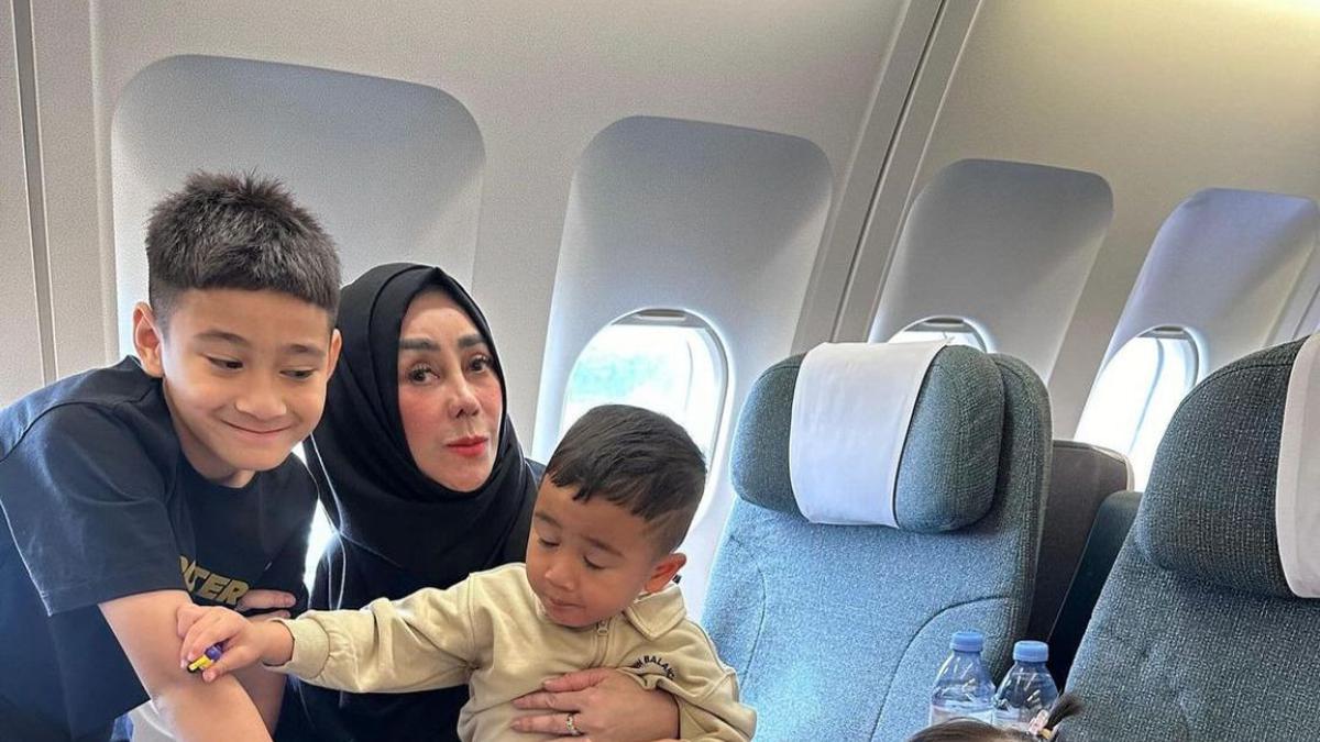 Peluk Rafathar dan Cipung Namun Lily Tidak Digendong, Mama Amy Dapat ...