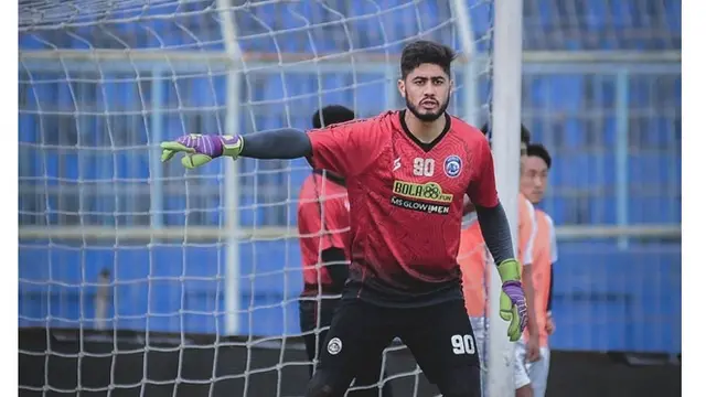 5 Potret Adilson Maringa Saat Sesi Latihan Arema FC di BRI Liga 1 ...