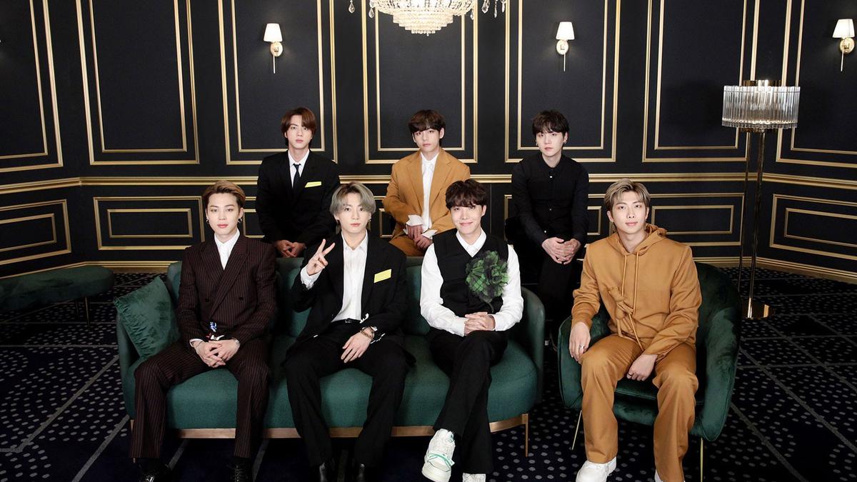 BTS dan The Weeknd, Dua Fenomena yang 'Dicederai' Grammy 2021 ...