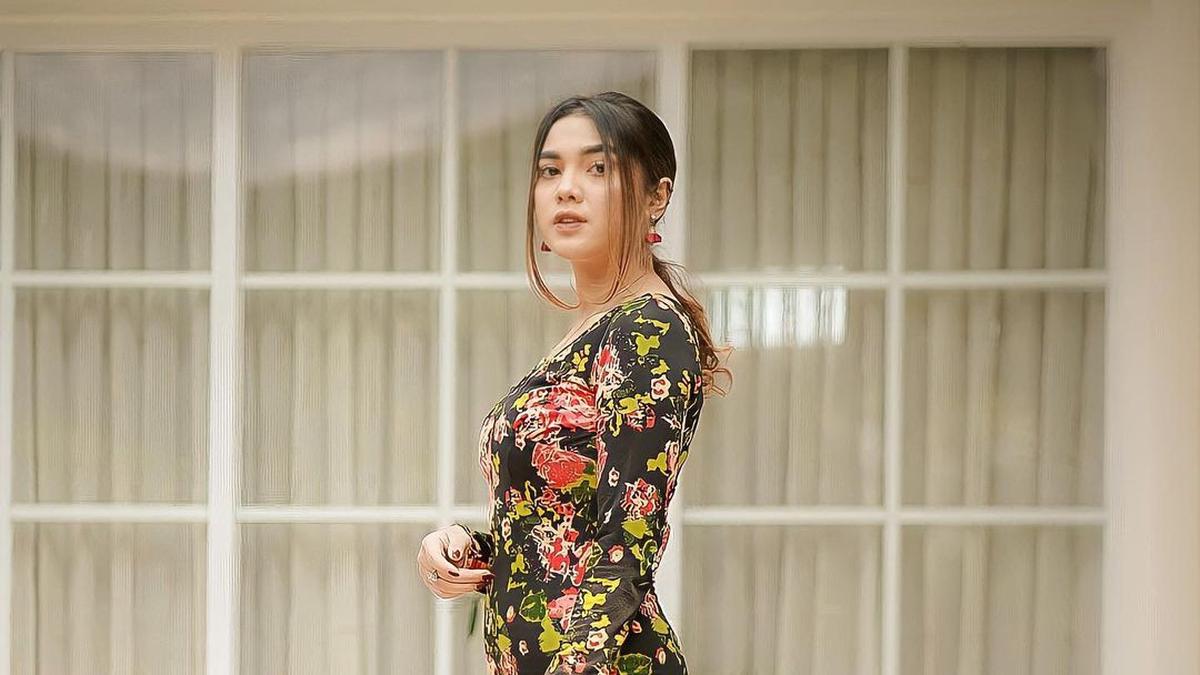 8 Potret Raya Kitty di Ajang Balap OnePrix Seri 3, Curi Perhatian - Hot ...