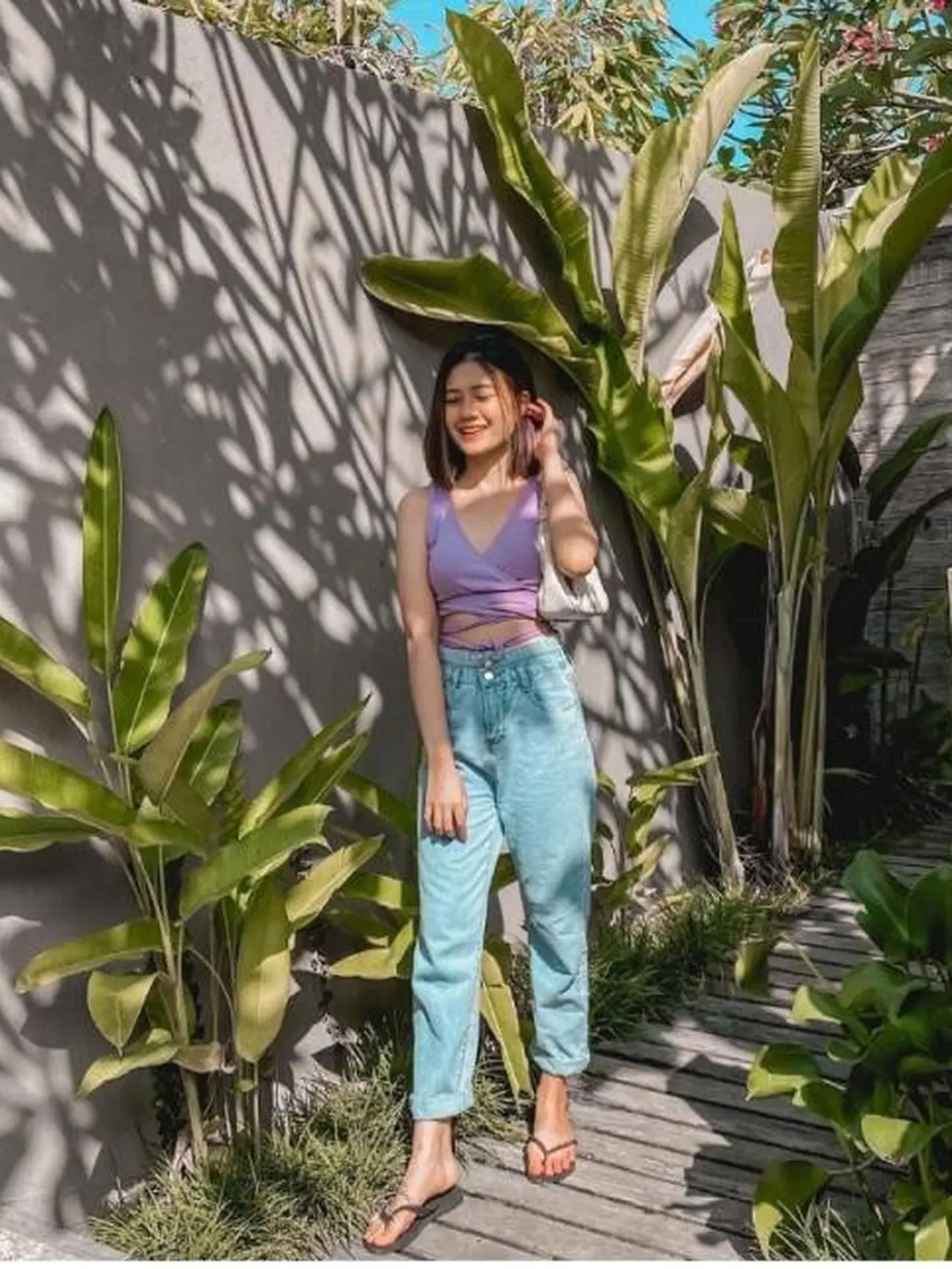 Inspirasi Gaya Outfit dari TikTokers Karen Kurniawan yang Mencuri ...