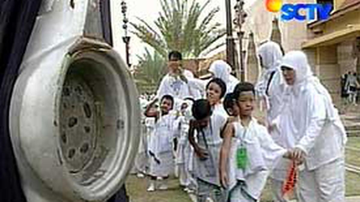 Ribuan Siswa TK Ikut Manasik Haji - News Liputan6.com