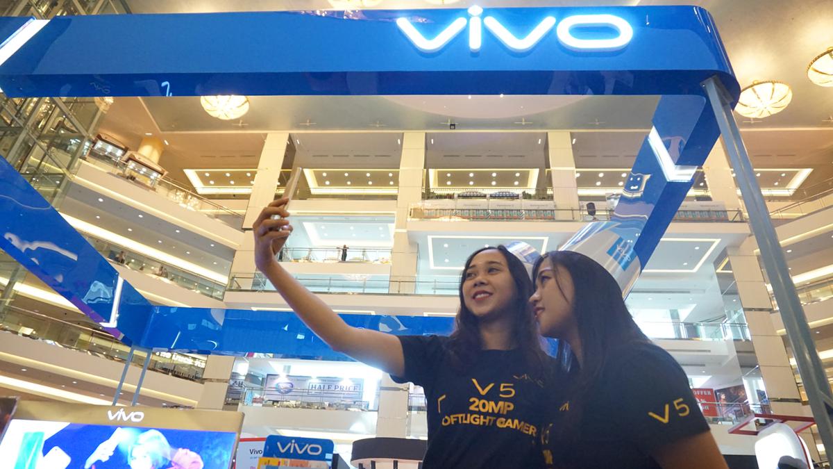 Konsumen Lebih Suka Beli Smartphone di Toko Fisik daripada Online ...