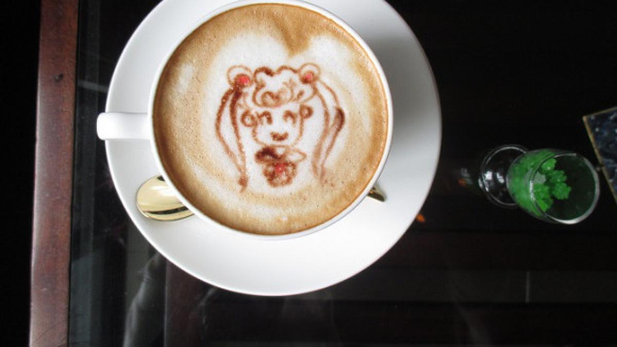 Cafe Sailor Moon Yang Harus Dikunjungi Saat Liburan ke Jepang