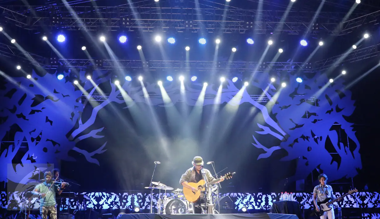 Perayaan Karya Iwan Fals Goncang Pantai Karnaval Ancol - Foto Liputan6.com