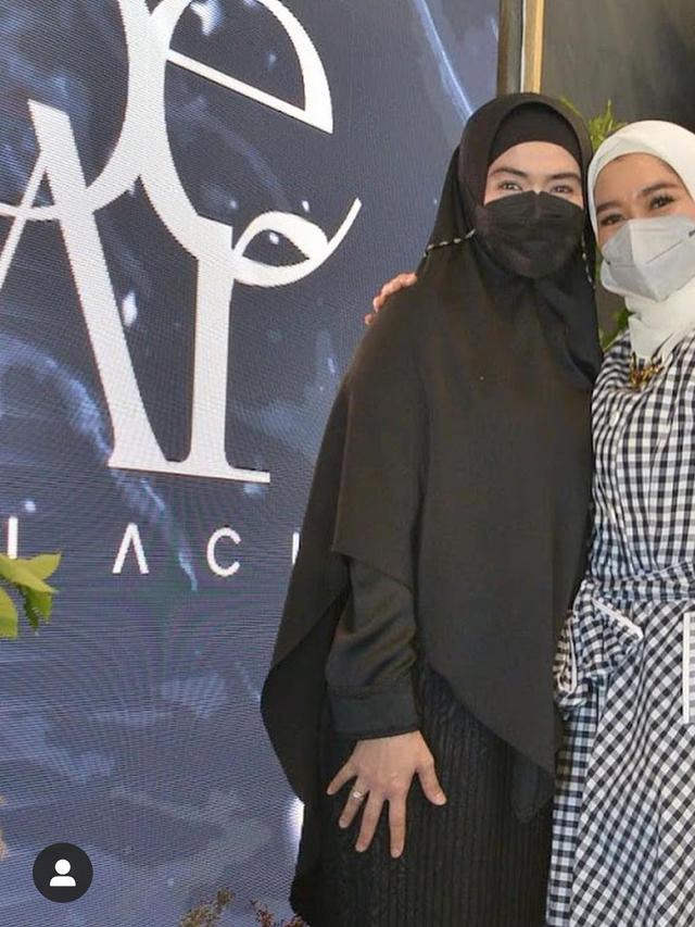 Jauh Berbeda, Ini 7 Potret Terkini Yulia Rachman - Entertainment Fimela.com