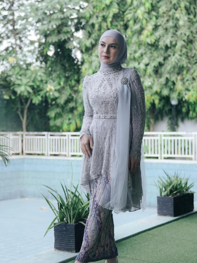 7 Model Baju Pesta Muslimah ala Irish Bella, Inspirasi Gaya Anggun dan ...