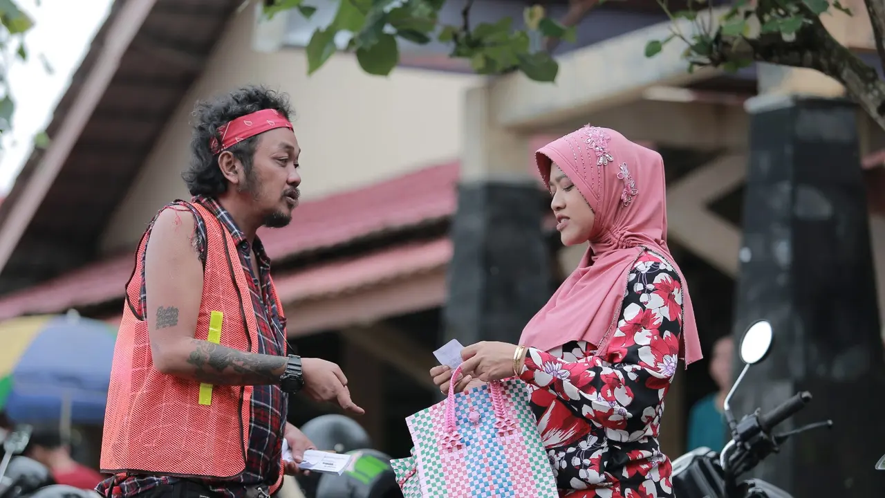 6 Fakta Tilik The Series: Bu Tejo dan Suami Rebutan Jabatan Lurah ...