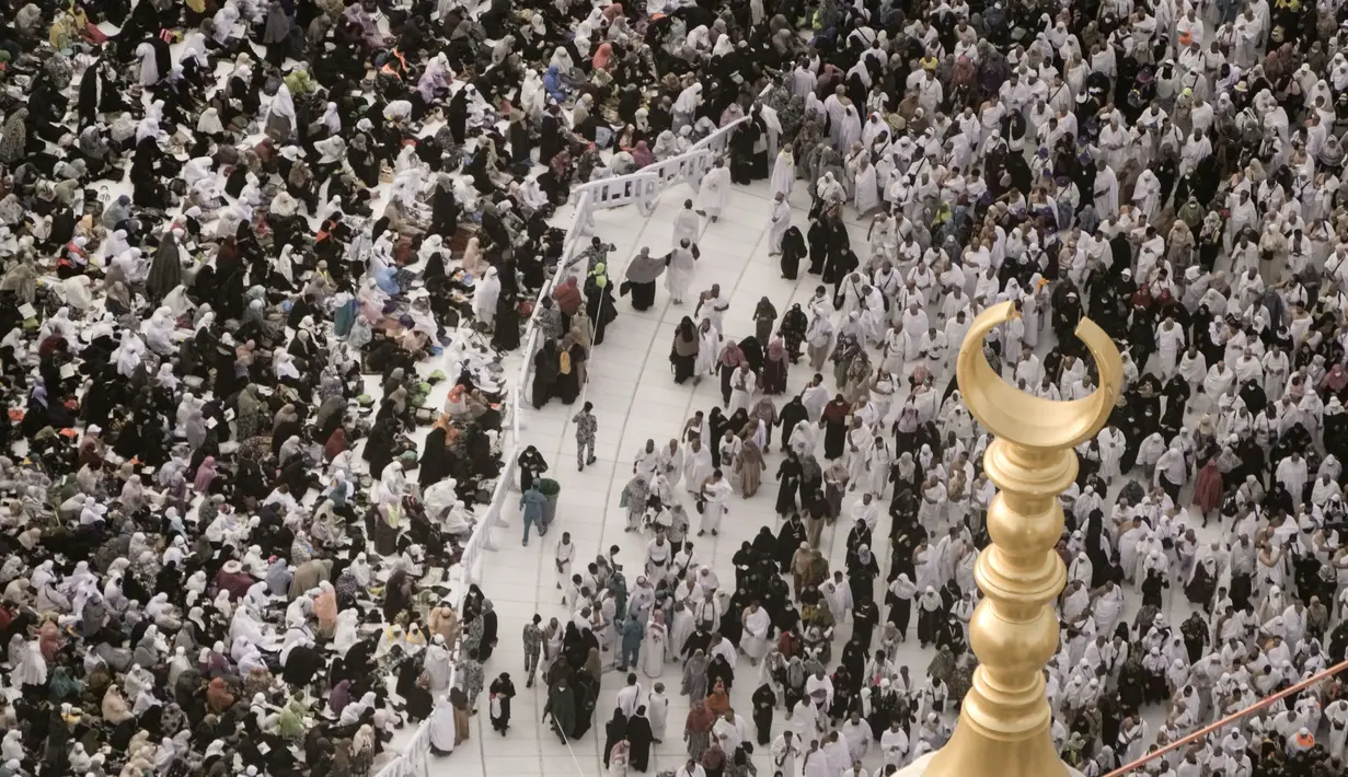 Foto Udara Calon Jemaah Haji Padati Area Ka'bah - Foto Liputan6.com