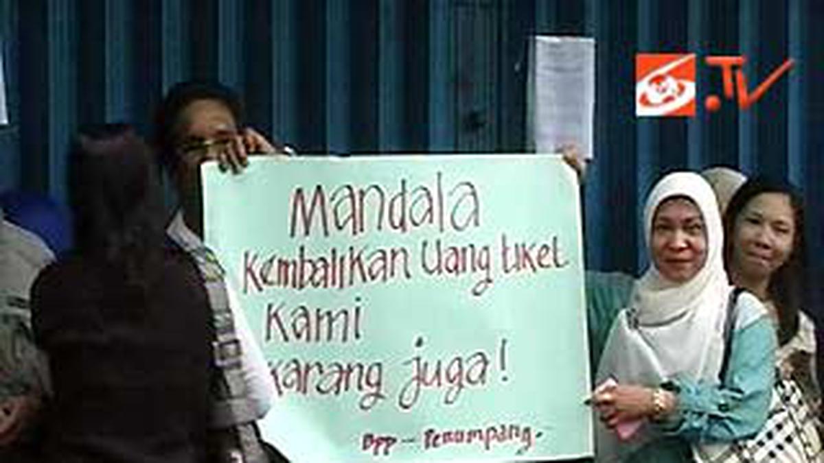 Pembeli Tiket Mandala Resah - News Liputan6.com