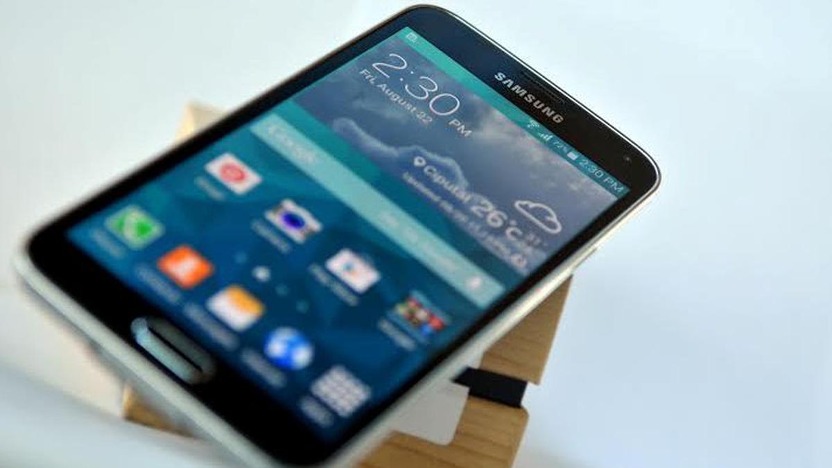 Harga Samsung S5 November 2018, Smartphone dengan Layar terbaik