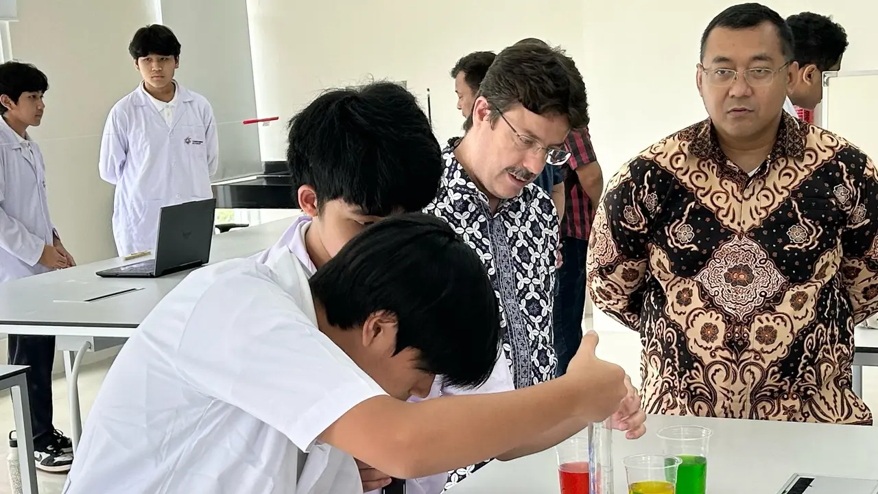Dukung Terciptanya Inovator Muda, Sampoerna Academy Gelar Steam Expo ...