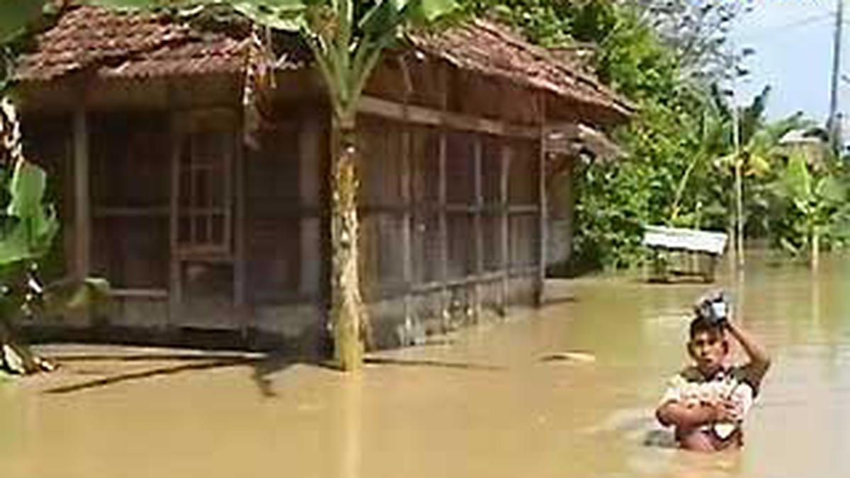 Tiada Hujan, Demak Tetap Banjir - News Liputan6.com