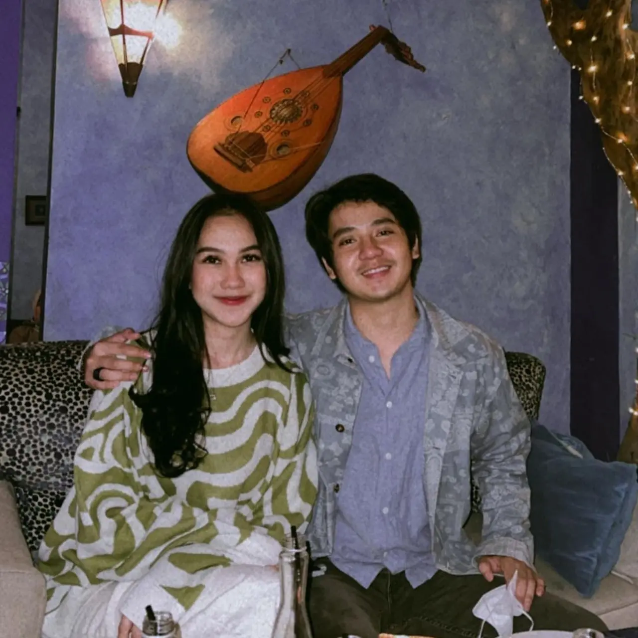 1 Tahun Pacaran, Ini 6 Potret Kebersamaan Arbani Yasiz dan Kekasihnya ...