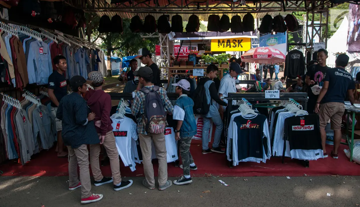 Berburu Baju Lebaran di Jakcloth 2017 - Foto Liputan6.com