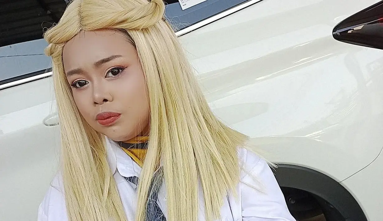 Gaya Kekeyi Cosplay Jadi Marin Kitagawa, Tampil Percaya Diri - Foto ...