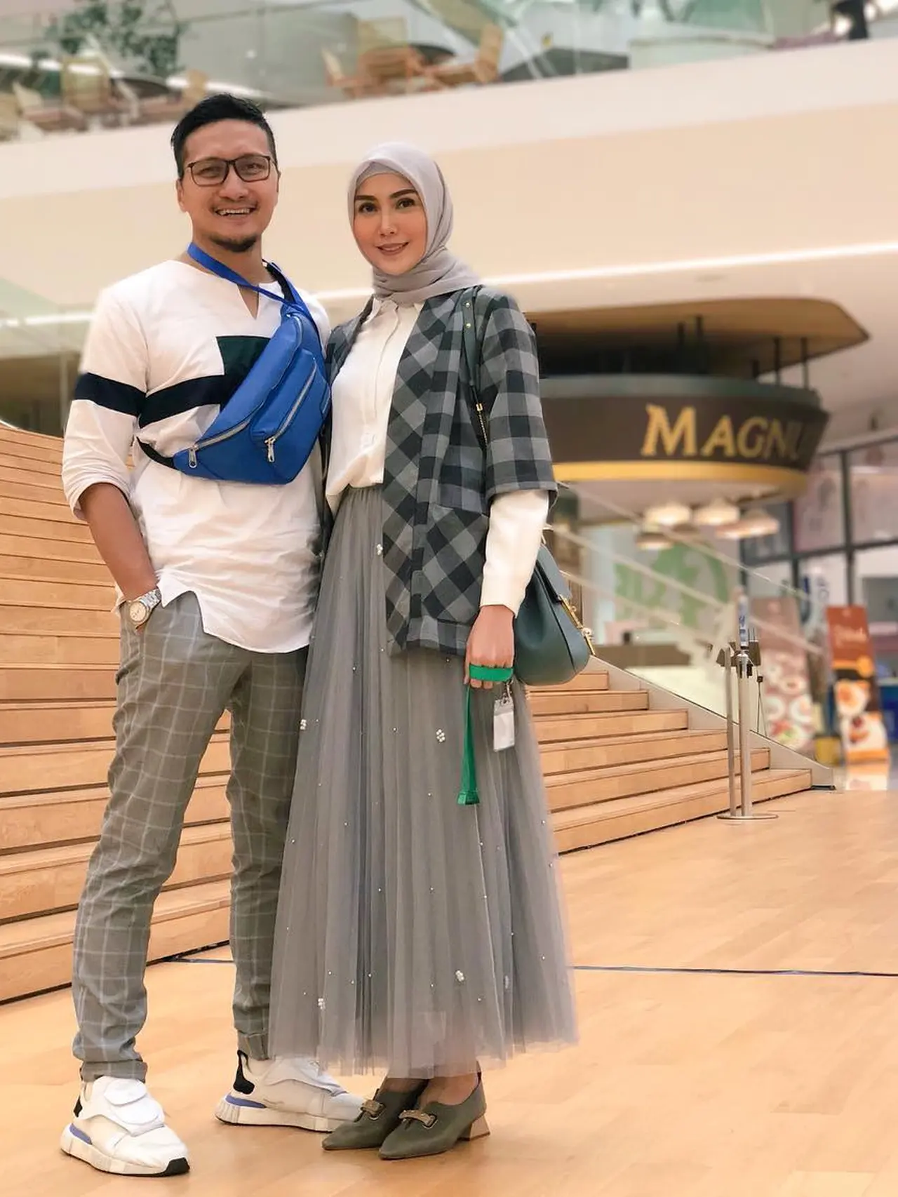 Ditipu Suami Artis, Arie Untung Rugi Rp600 Juta - ShowBiz Liputan6.com