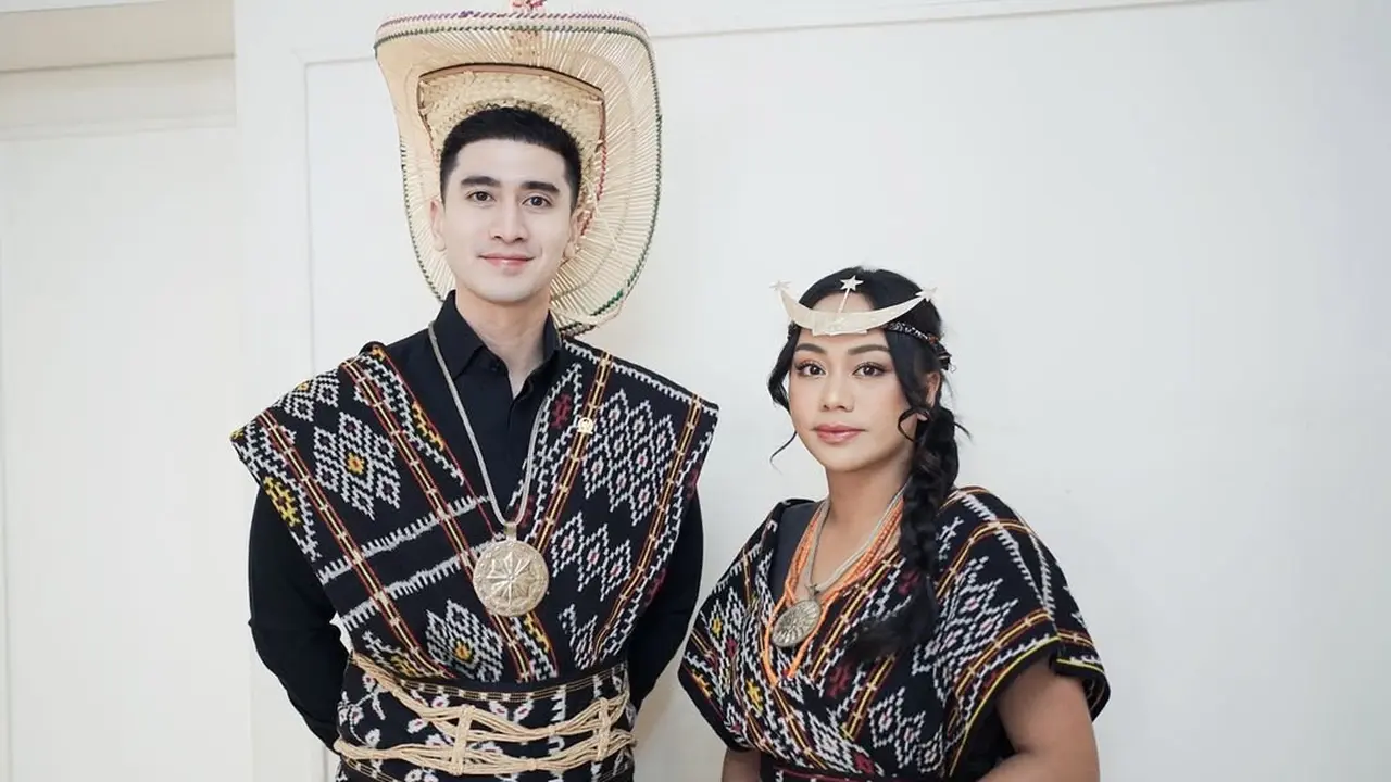 8 Potret Verrel Bramasta & Zita Anjani di Upacara Peringatan 17 Agustus ...