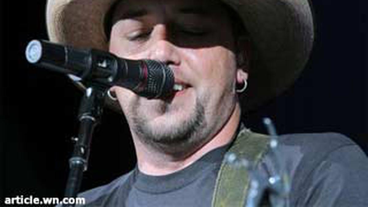 Jason Aldean Paling Bersinar di ACA 2011