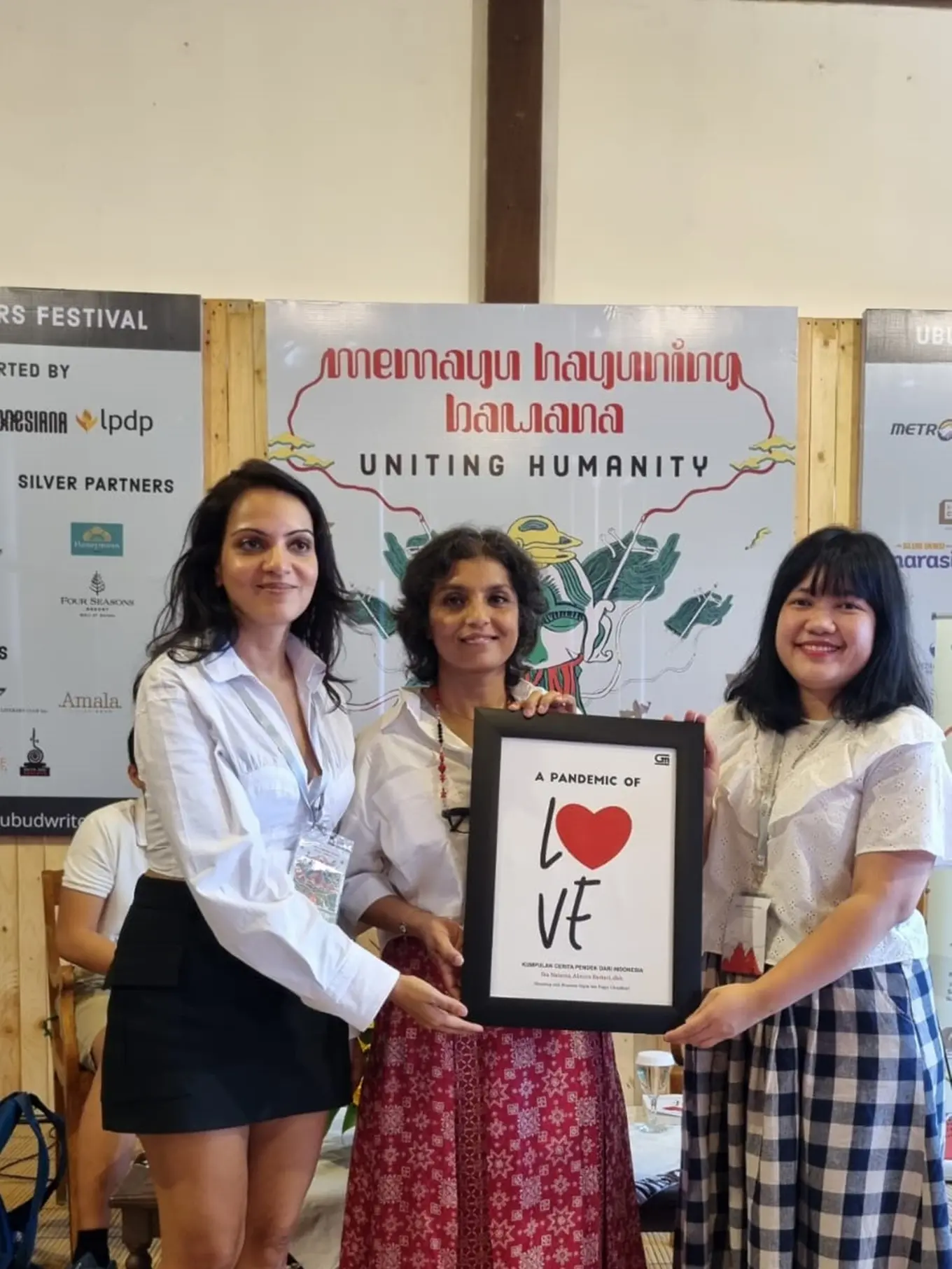 A Pandemic of Love: Antologi Kisah Kompleksitas Hubungan Manusia di Era ...