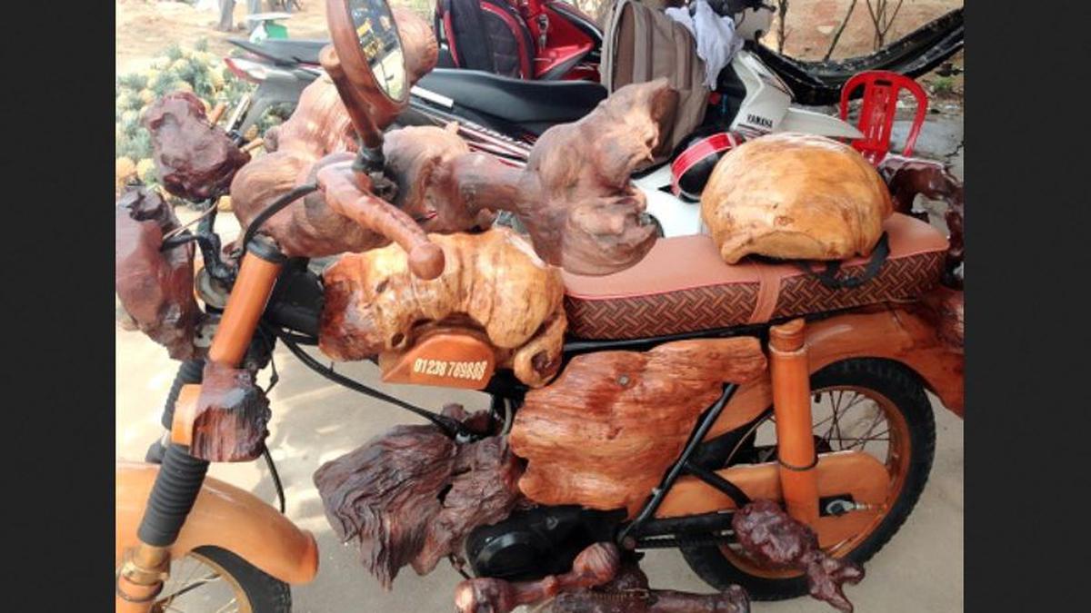 Motor Kayu Ini Tampil Nyentrik