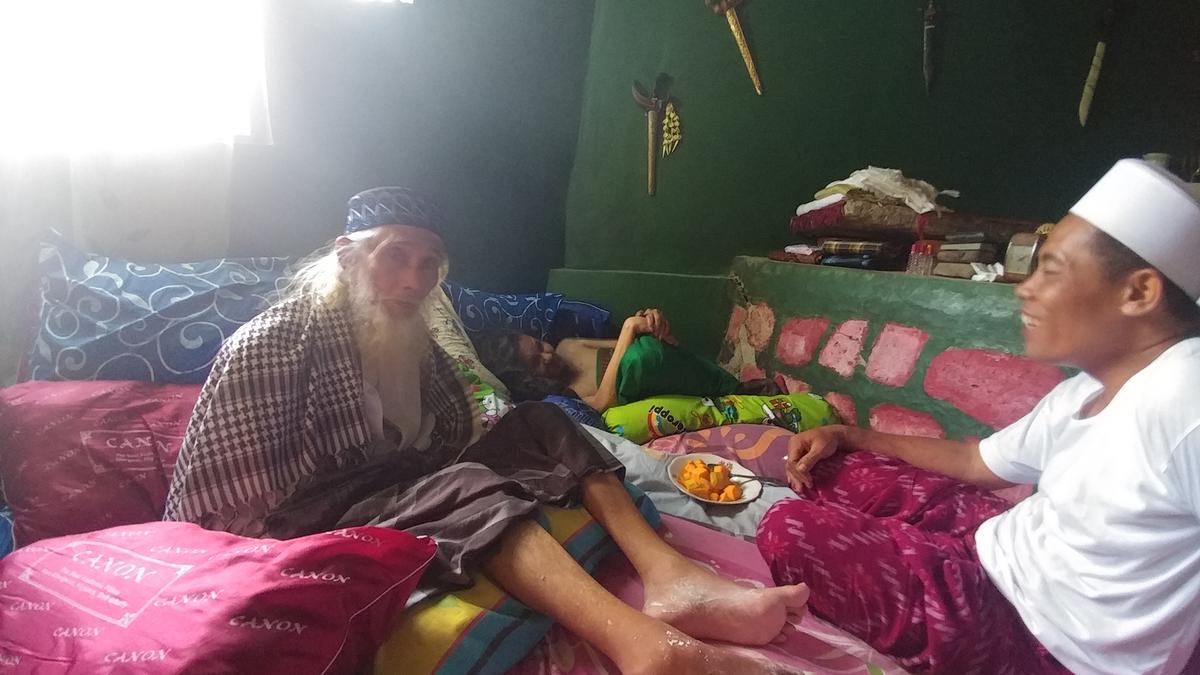 Penjemputan Mbah Fanani Petapa Dieng Dirancang Sejak 2 Tahun Lalu ...