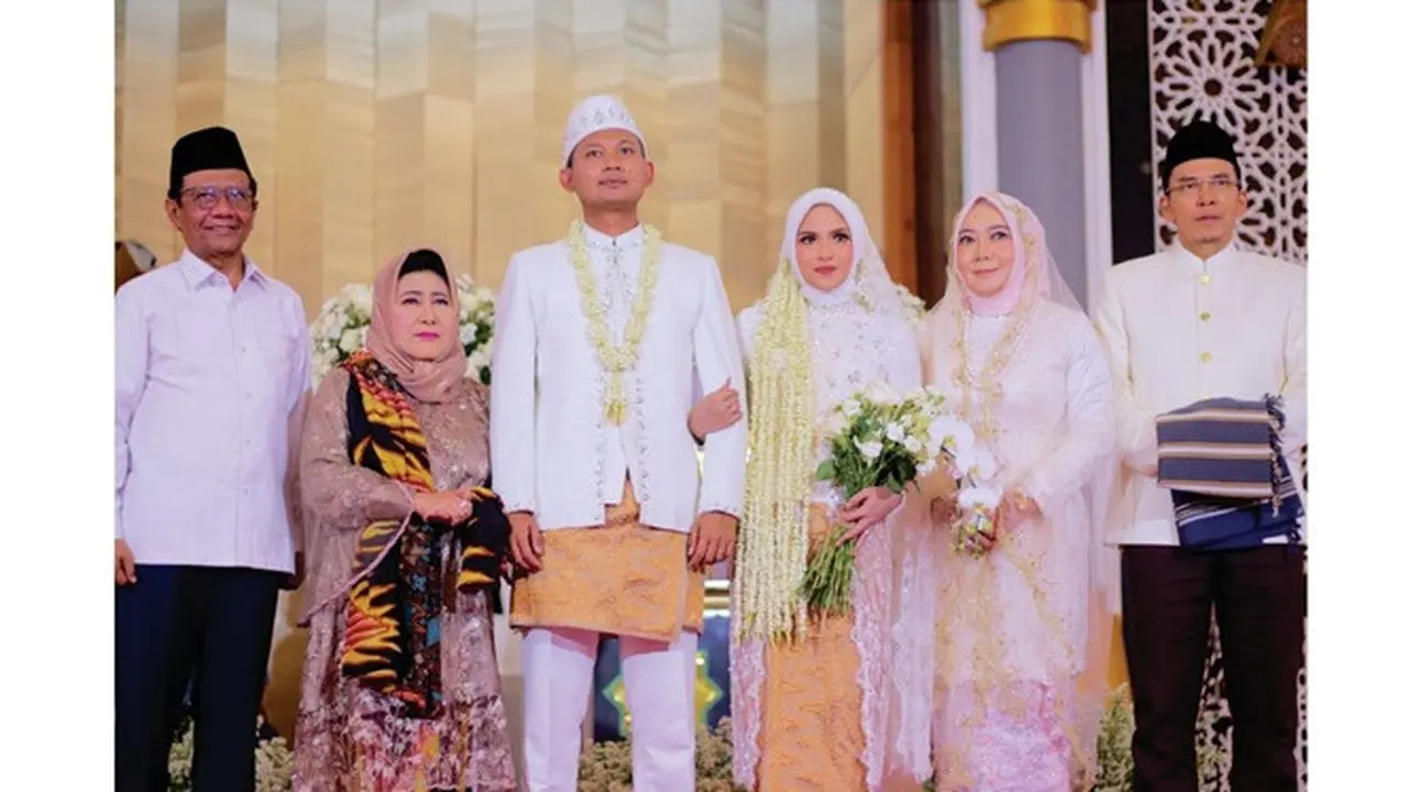 6 Potret Royhan Akbar Anak Mahfud MD yang Nikahi Putri TGB, Berprestasi ...
