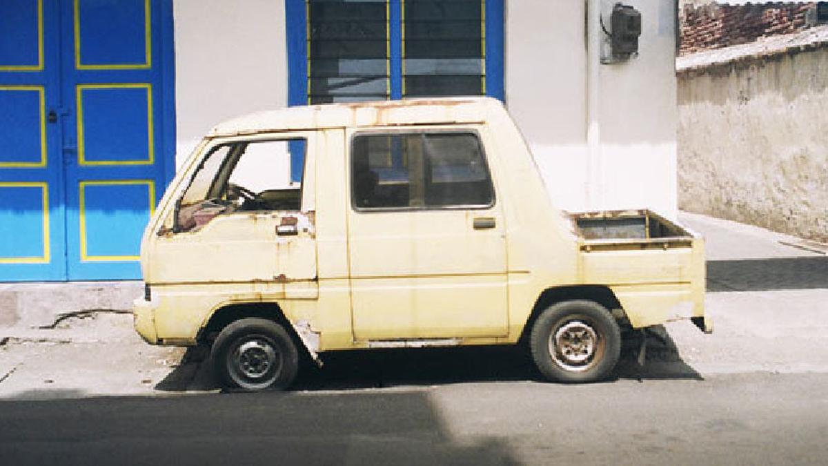 Mengenal Angguna, Transportasi Legendaris Surabaya di Era 90-an ...