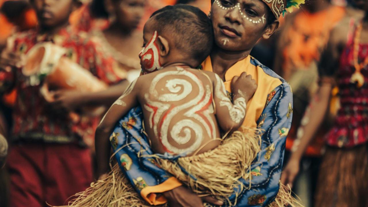 Keunikan Pakaian Adat Papua Barat Ewer, Busana Eksotis Dekat dengan Alam