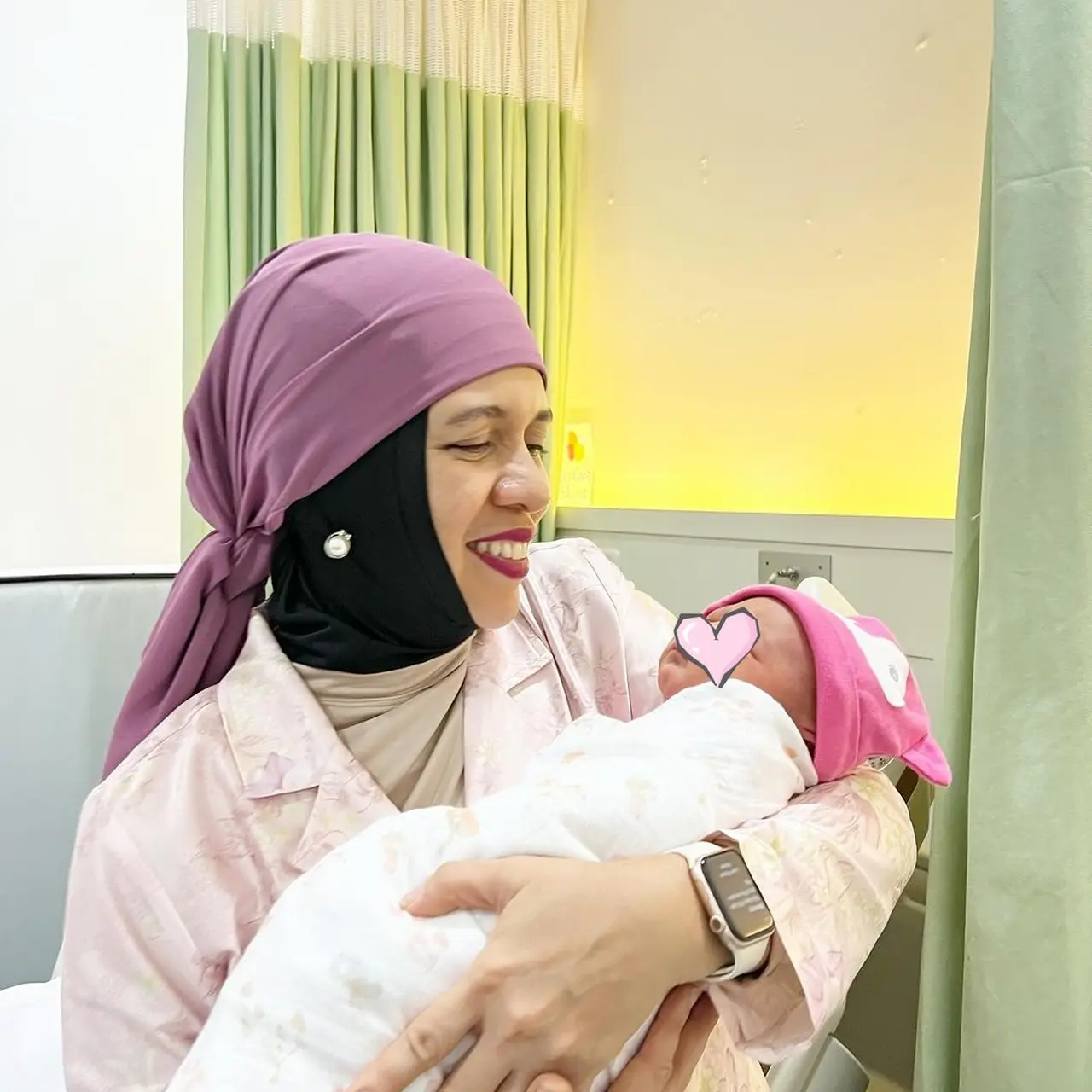 6 Potret Gen Halilintar Bareng Baby Azura, Sambut Hangat Kehadiran Keponakan Kedua - Hot ...