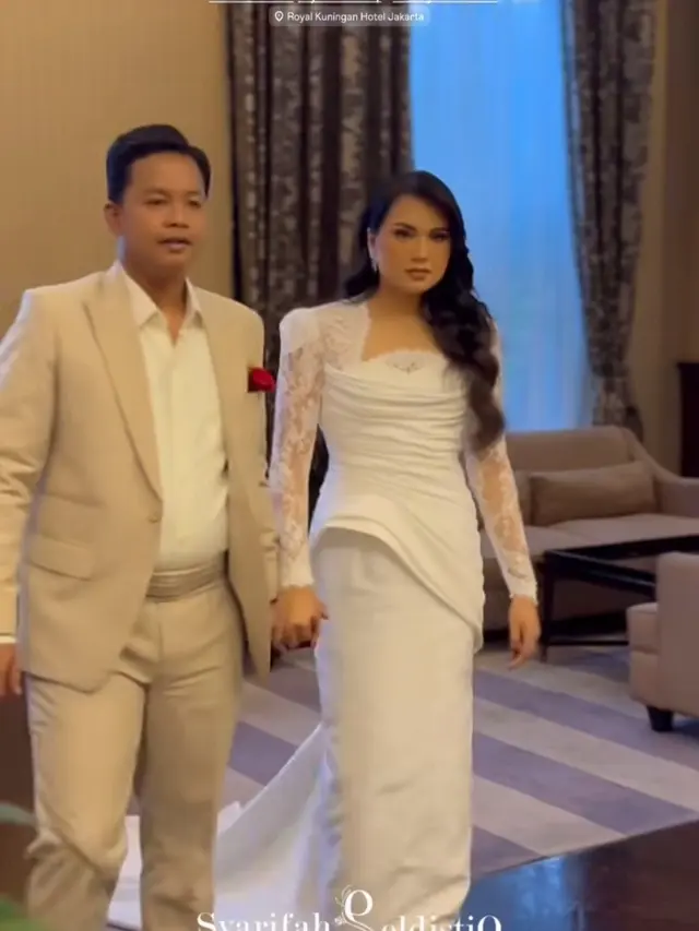 7 Potret Resepsi Keempat Pernikahan Dustin Tiffani dan Ditha, Jadi yang ...