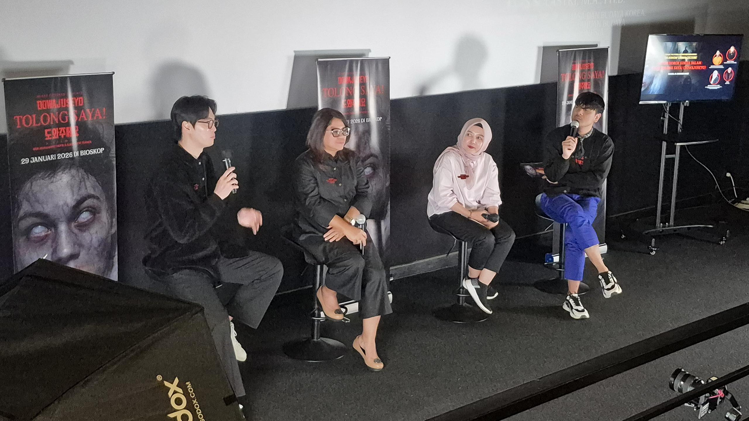 Saskia Chadwick dan Cinta Brian Main Film Tolong Saya Dowajuseyo, Usung ...
