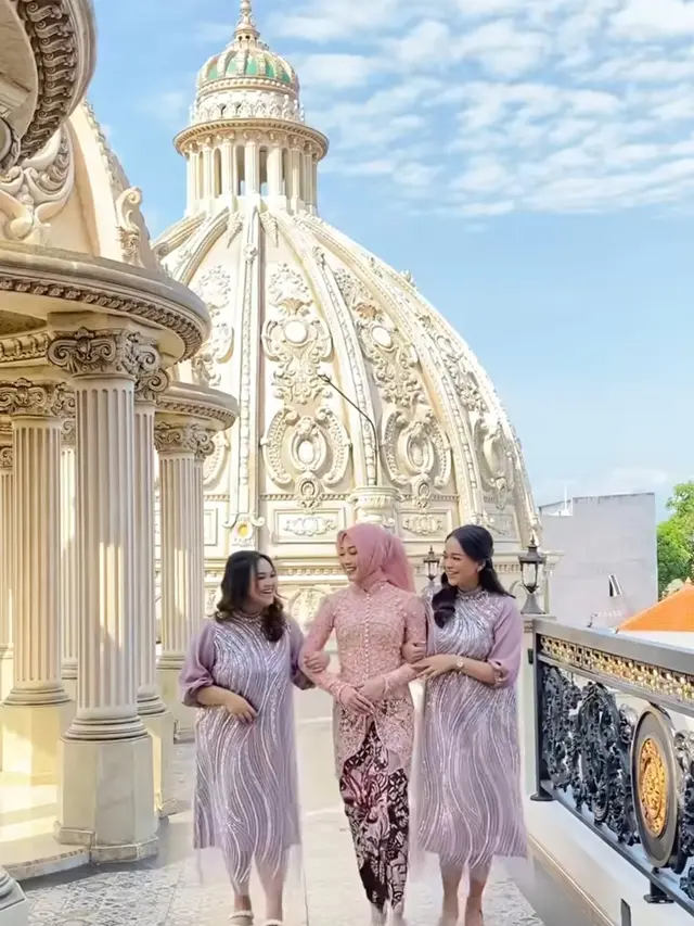 8 Potret Daffa Nabilah Sultan Sidoarjo Lamaran, Pemilik Rumah Bak Istana Disney - Hot Liputan6.com