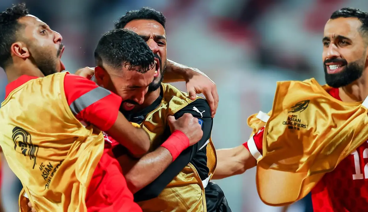 Foto: Ekspresi Pemain Bahrain Setelah Cetak Gol Kontroversial di Menit ...