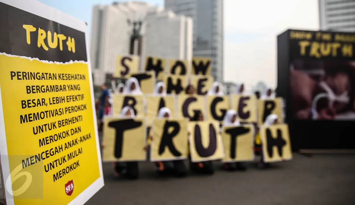 Kampanye Melek Bahaya Rokok di CFD - Foto Liputan6.com